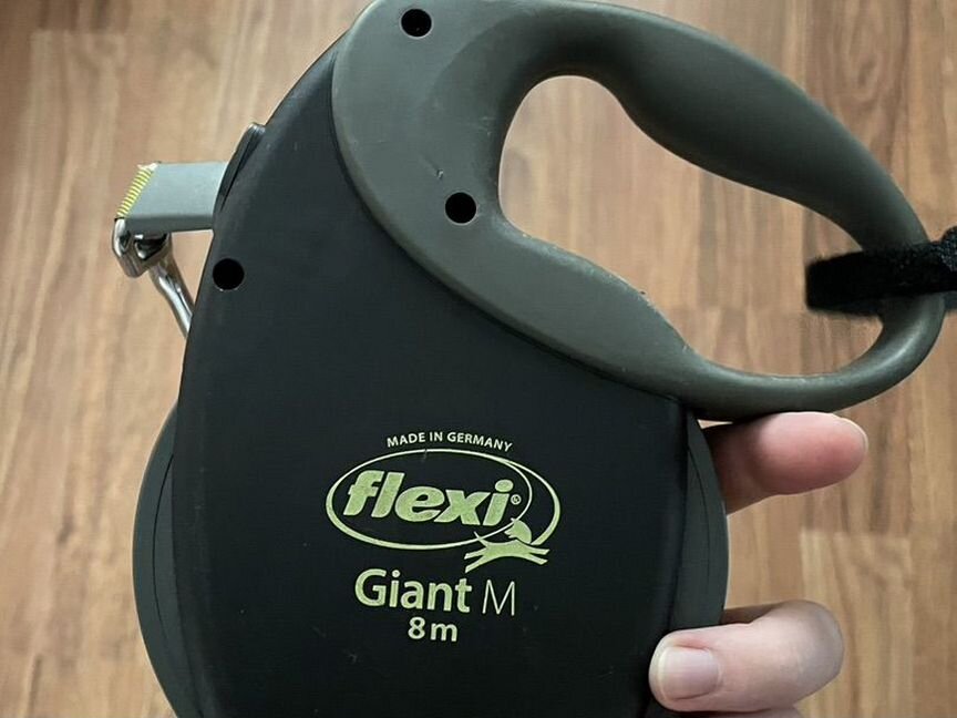 Поводок-рулетка flexi 8 метров Giant M