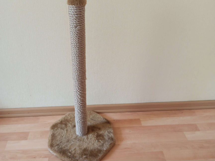 Когтеточка для кошек новая. 75 см высота
