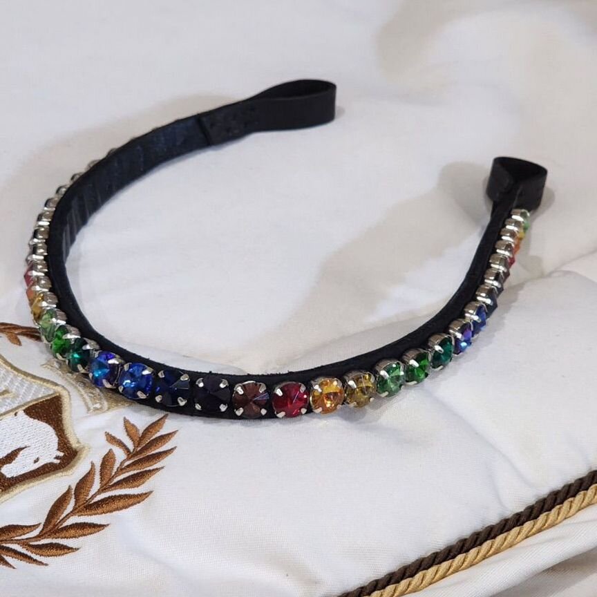 Налобник для лошади