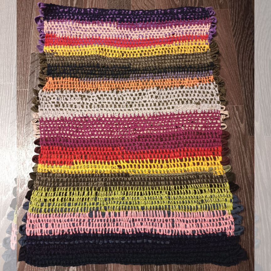 Коврик придверный вязаный