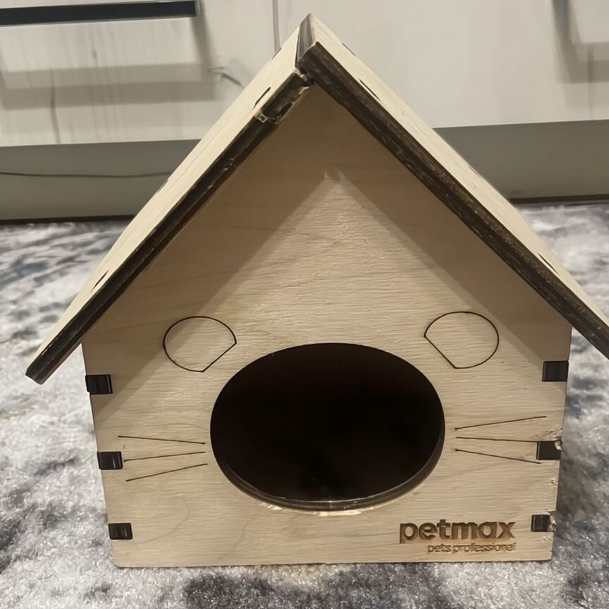 Домик для хомяка деревянный, два колеса