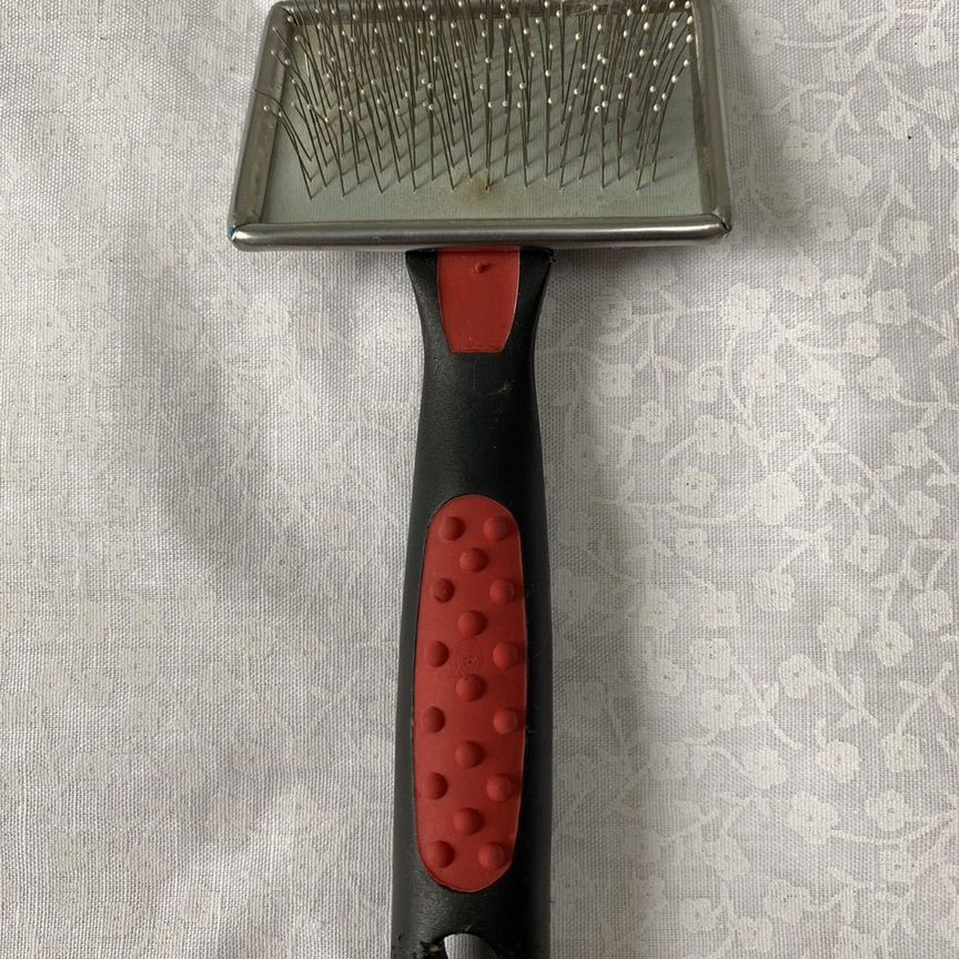 Чесалка доя кошек собак и других животных