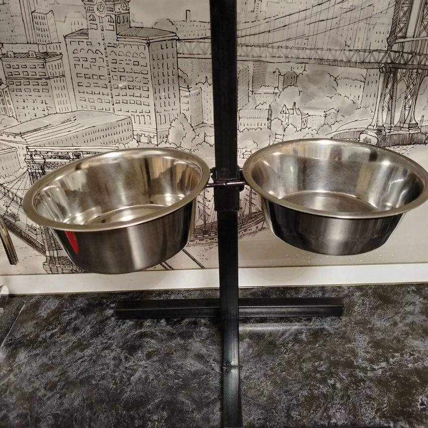 Миски на подставке для собак