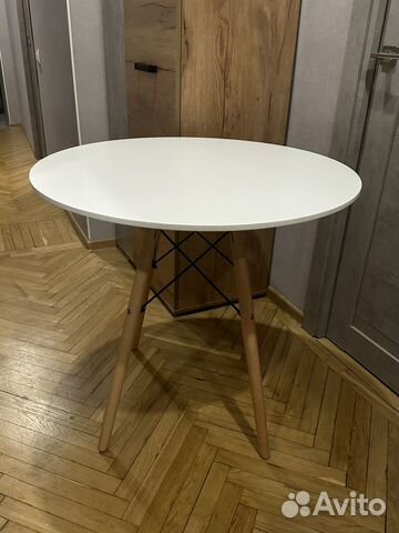 Белый круглый кухонный стол eames новый как IKEA купить в Санкт ...