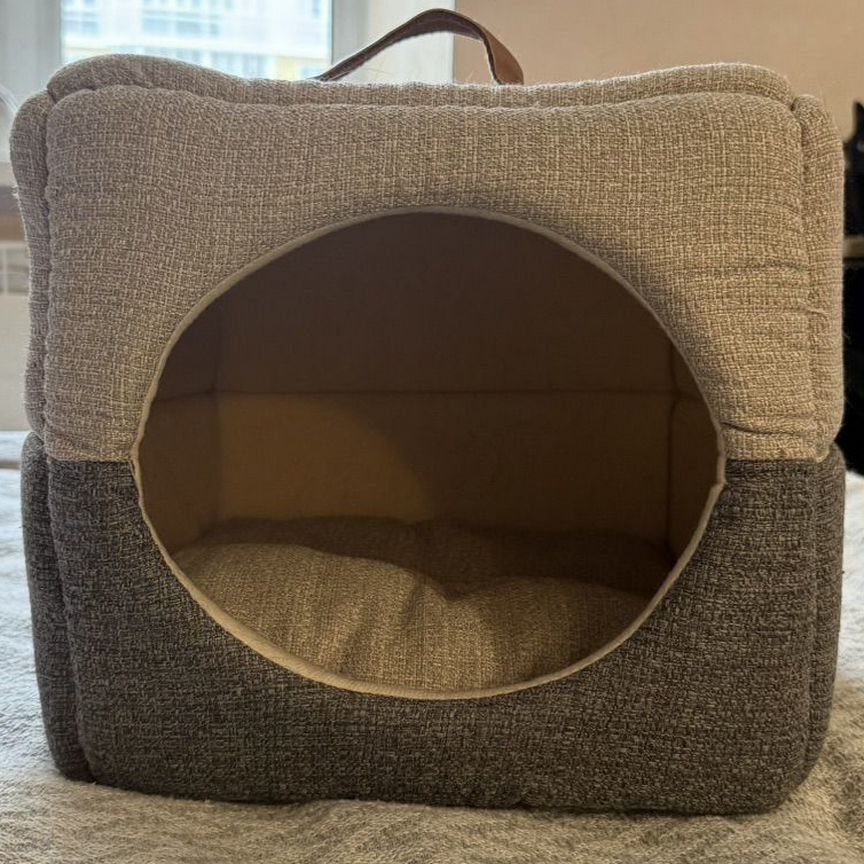 Лежанка домик для кошки или собаки