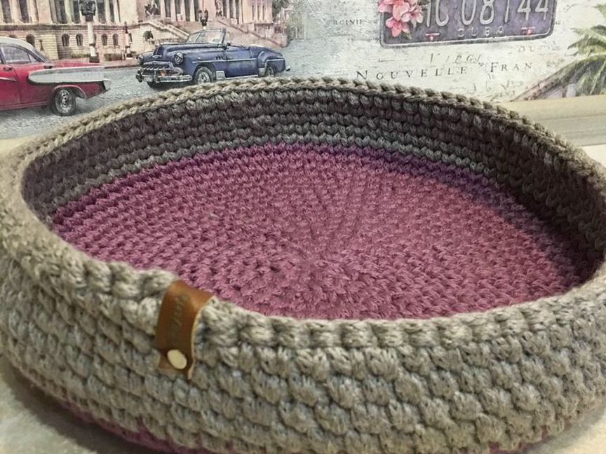 Лежанка-гнездо из шерсти мериноса