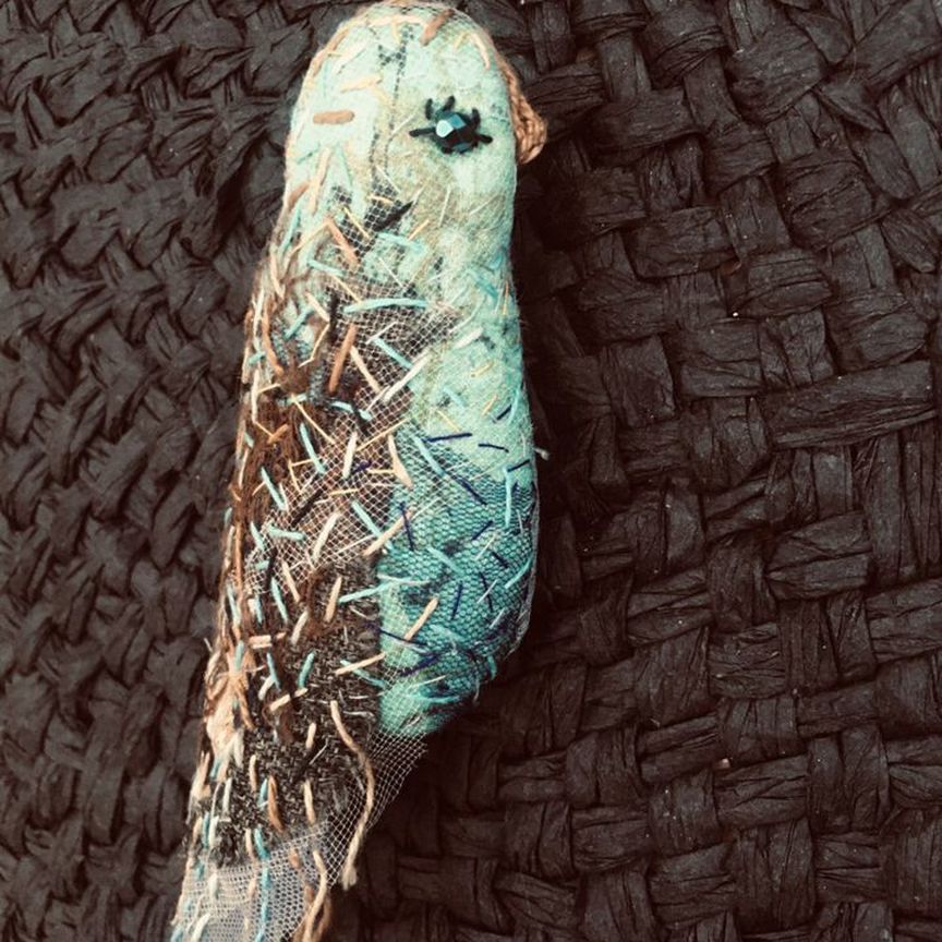 Брошь «Попугайчик», ручная работа