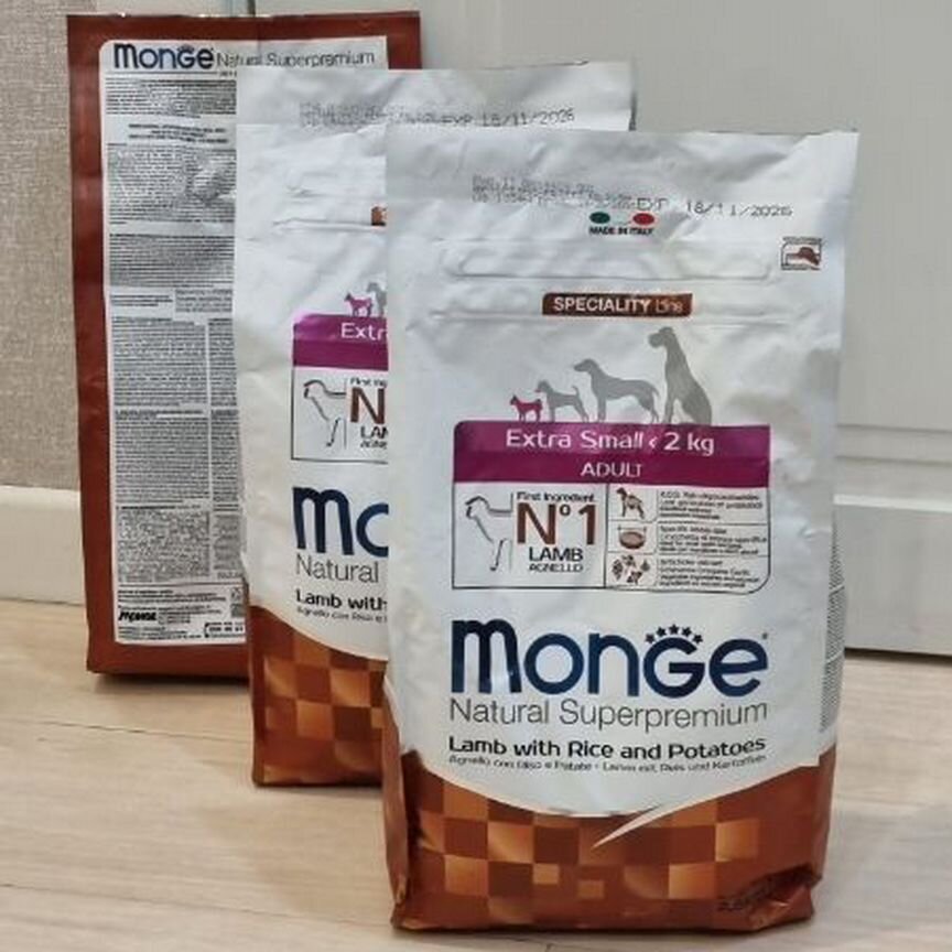 Monge корм для собак с ягненком мелких пород