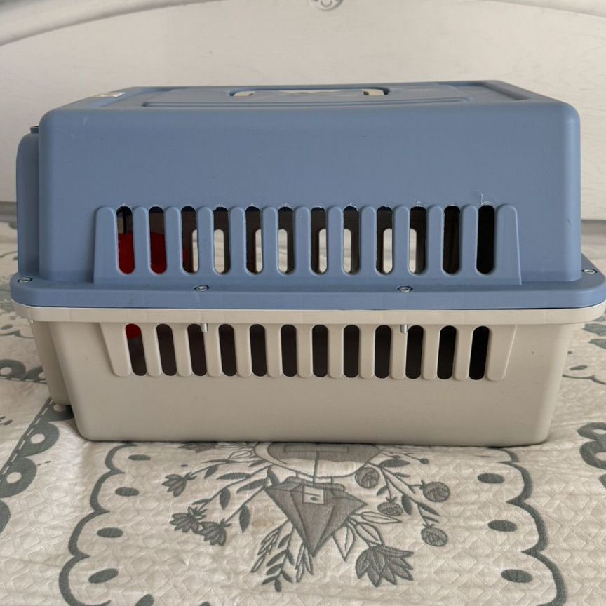 Бокс для перевозки животных