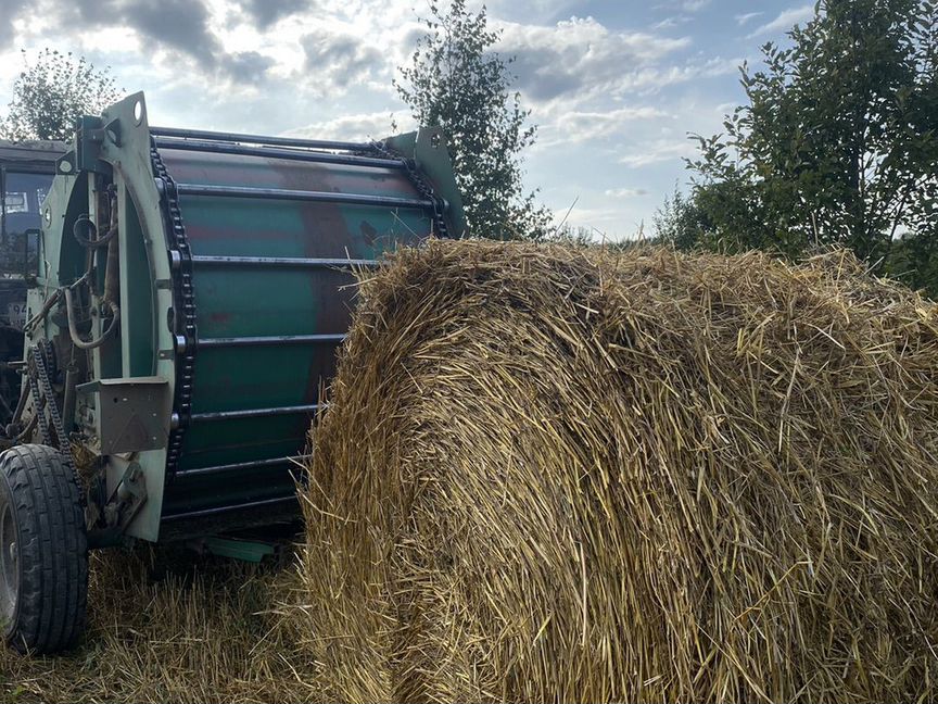 Солома в рулонах