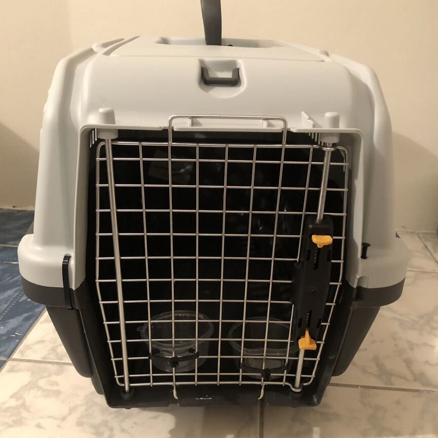 Переноска для собак и кошек