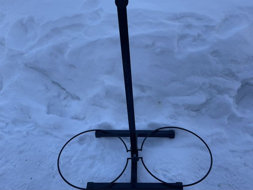 Подставка для собачьих мисок