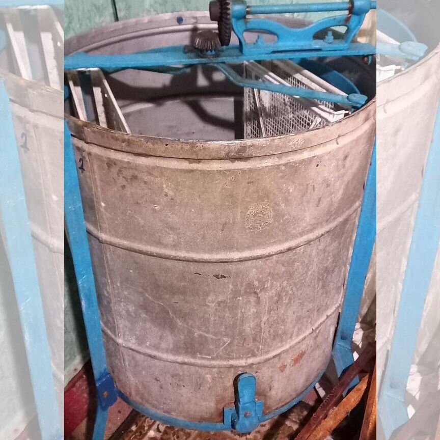 Медогонка двухрамочная