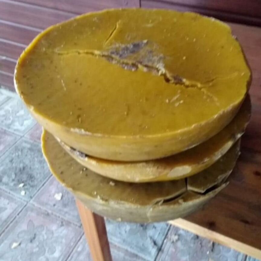 Воск пчелиный забрусный