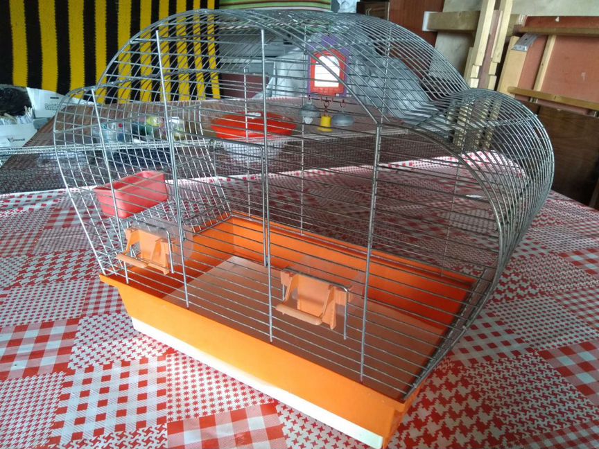 Клетка для попугайчиков или канареечек 60х35х45 см