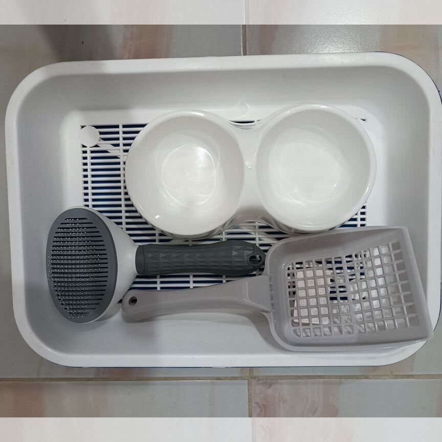 Лоток кормушка расчёска совок