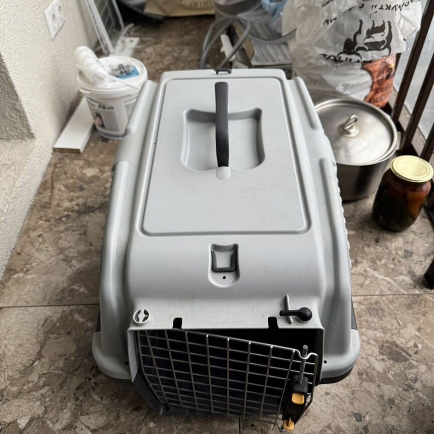 Переноска для животных пластиковая бу