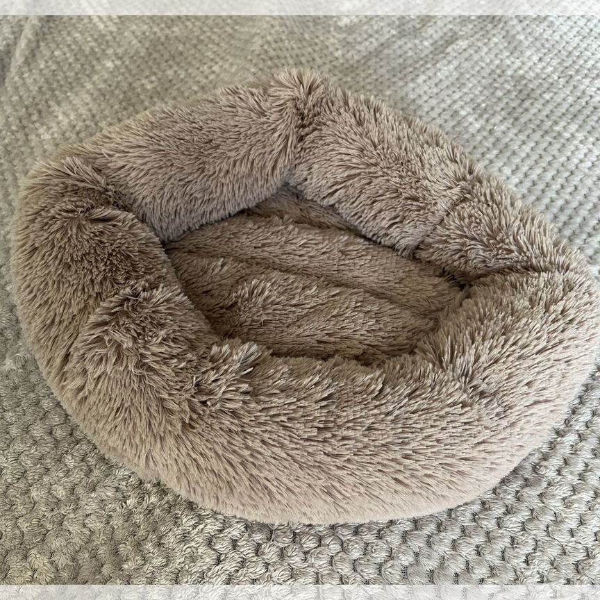 Лежанка для кошек