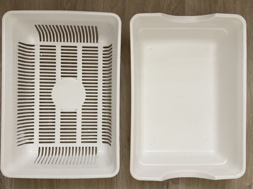 Лоток для кошек с сеткой 25х36х9 белый новый