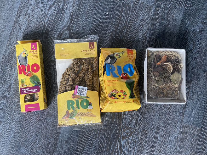 Вкусный набор для попугаев-копошилка,просо,еда