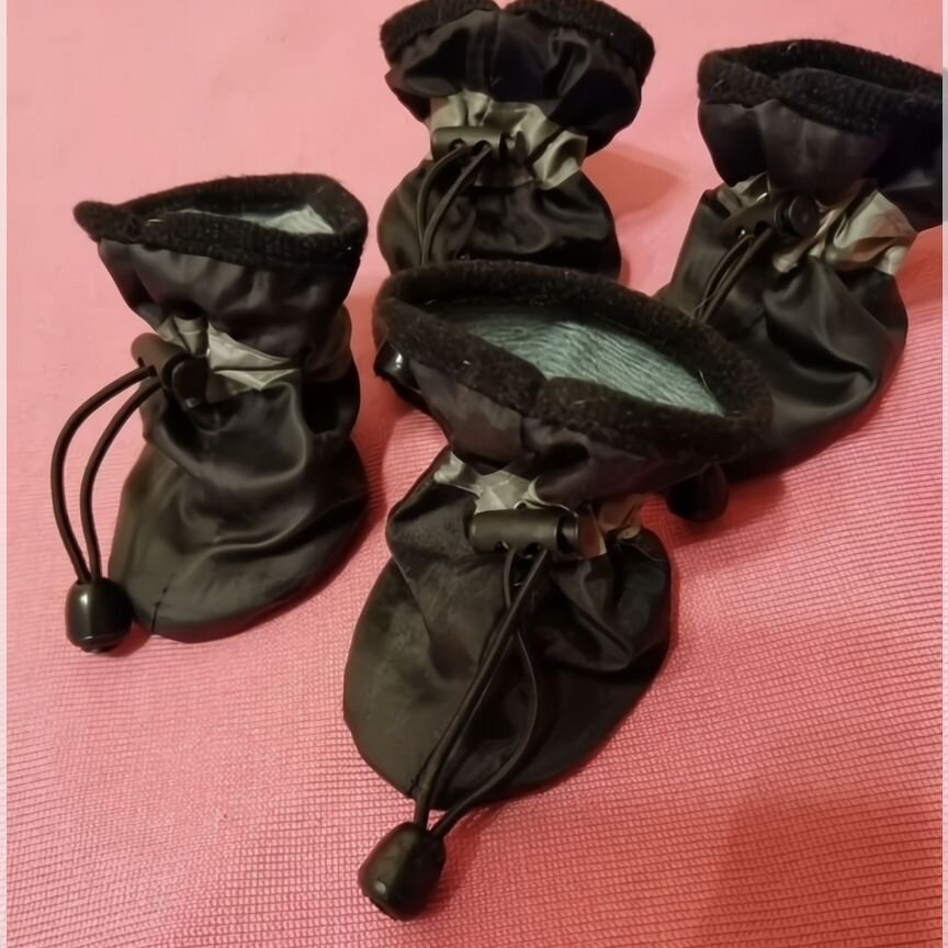 Ботиночки для маленькой собачки