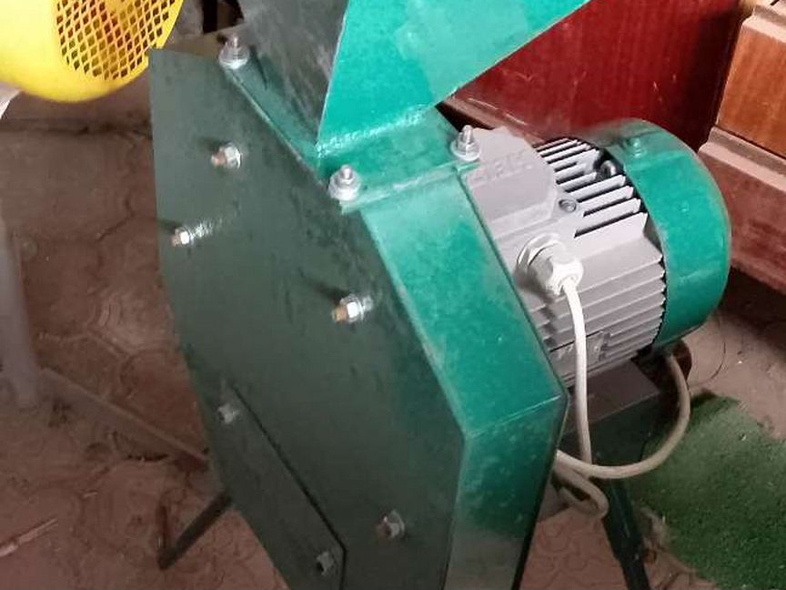 3 Зернодробилки продажа и ремонт и эл.дигателя