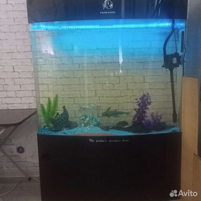 Аквариум с тумбой 270 л