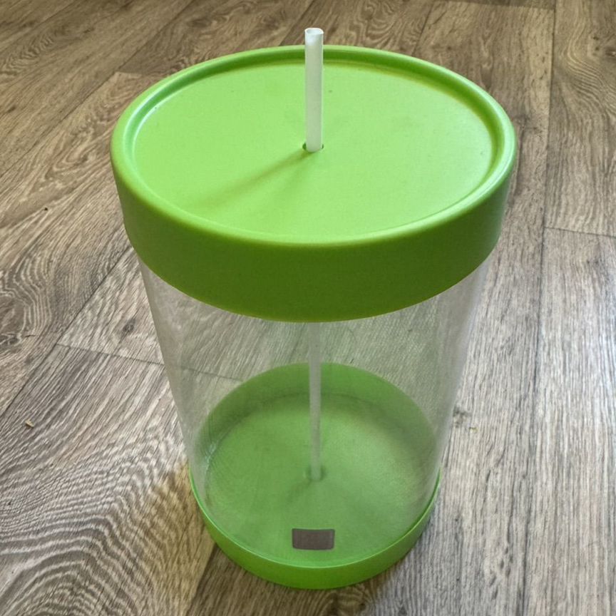 Контейнер для выращивания бабочек