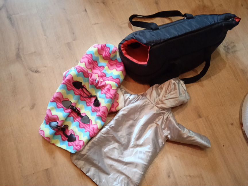 Сумка - переноска, куртки