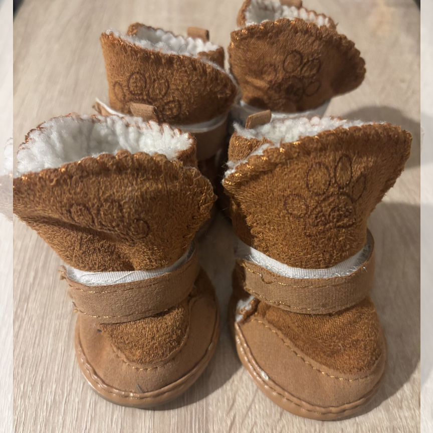 Сапожки теплые для собак средних пород