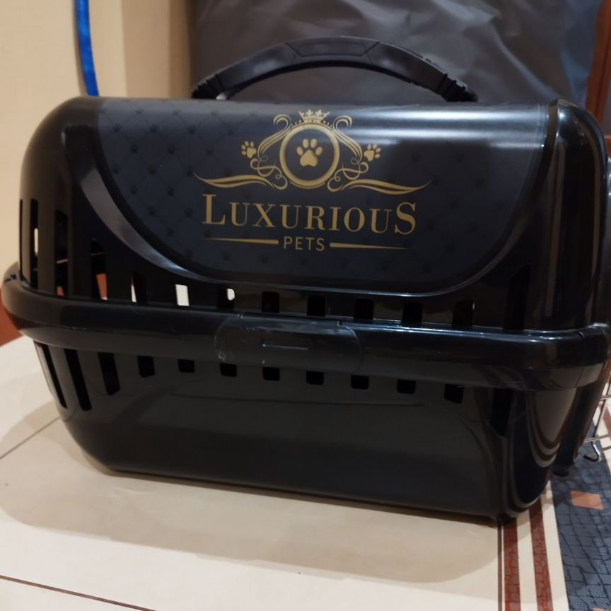 Переноска для собак и кошек