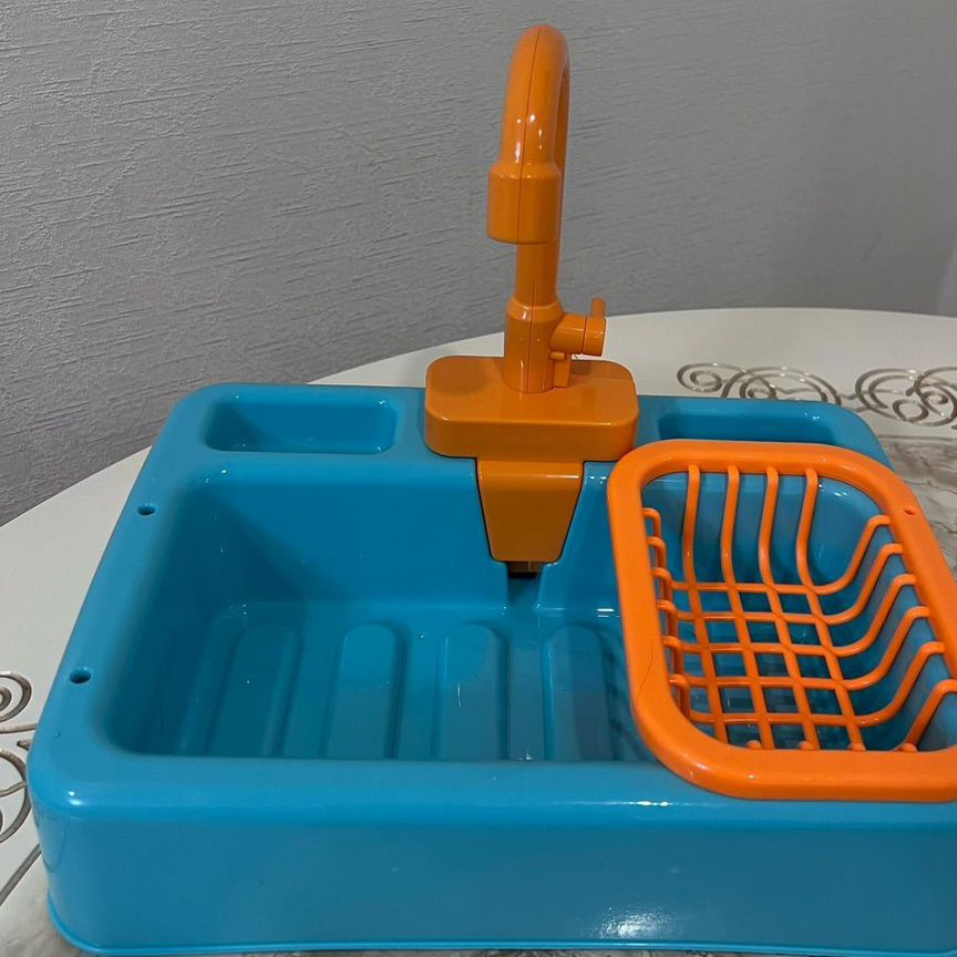 Купалка-фонтан для птиц