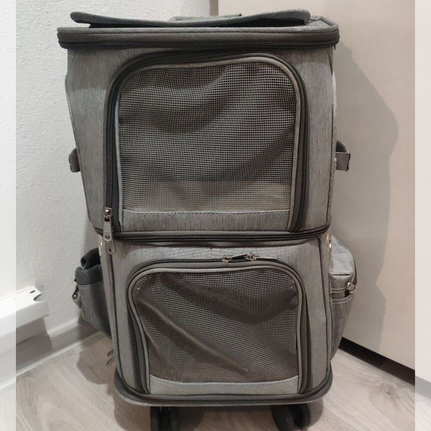 Двухярусная перевозка для животных