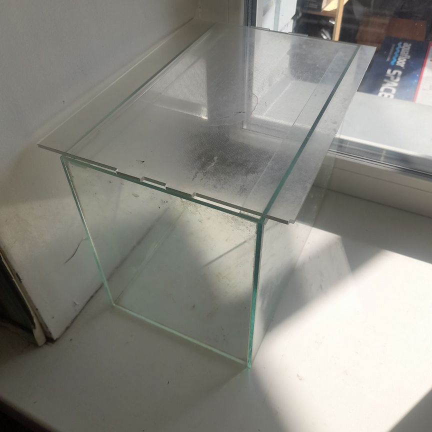 Аквариум небольшой