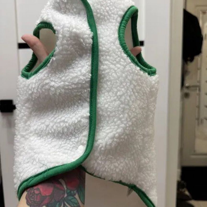 Жилетка на маленькую собачку