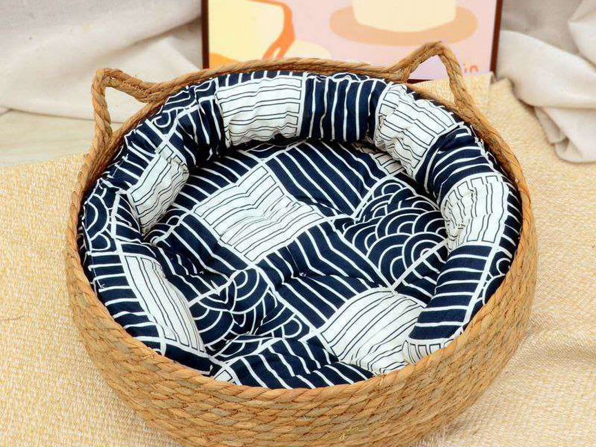 Лежанка для кошки и собаки натуральная