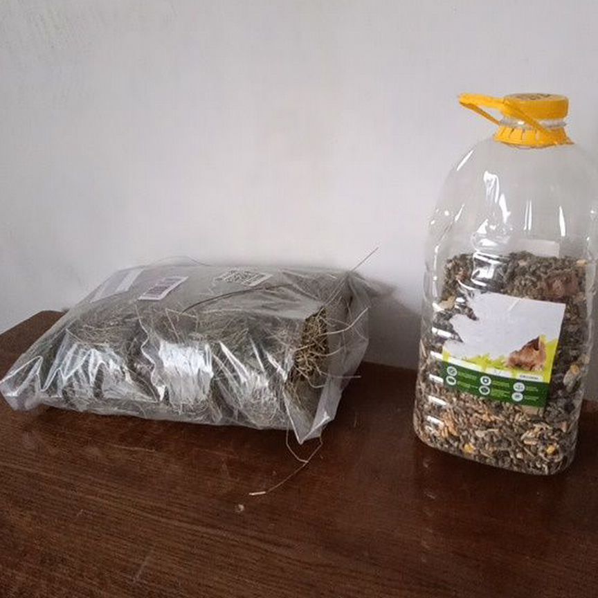 Продам корм, сено и наполнитель лотка для кролика