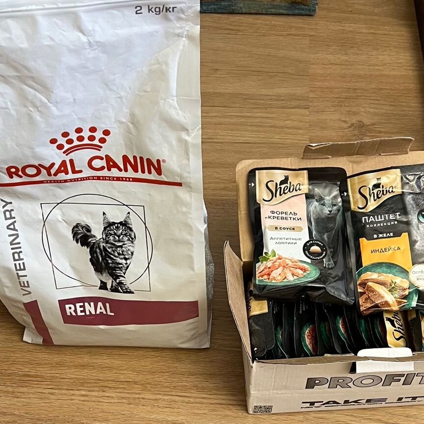 Сухой и влажный корм для кошек Royal Canin и Sheba