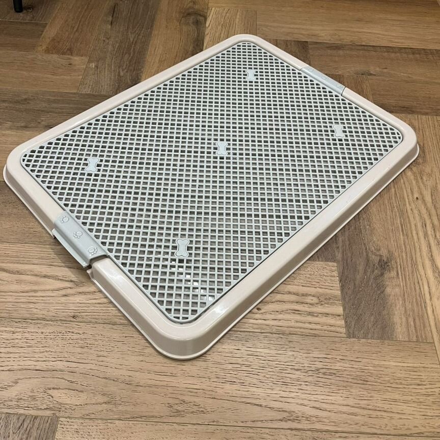 Лоток для собак со стенкой