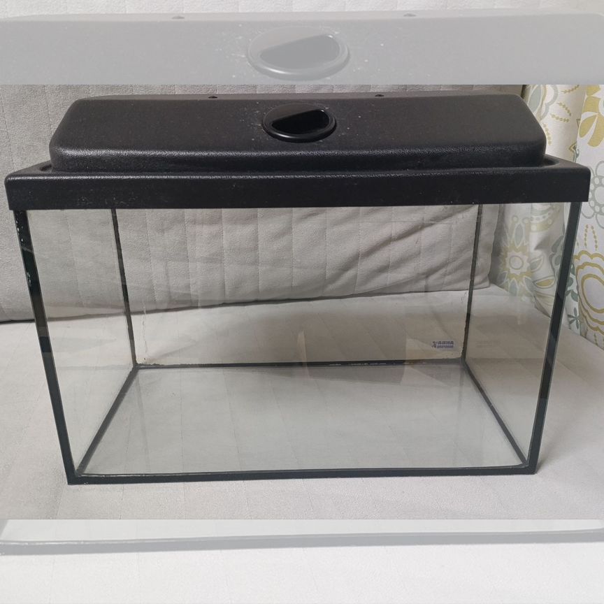 Аквариум для рыбок 25 литров