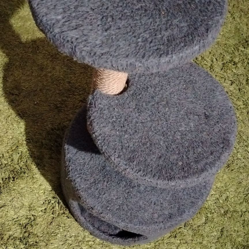 Когтеточка домик для кошки бу