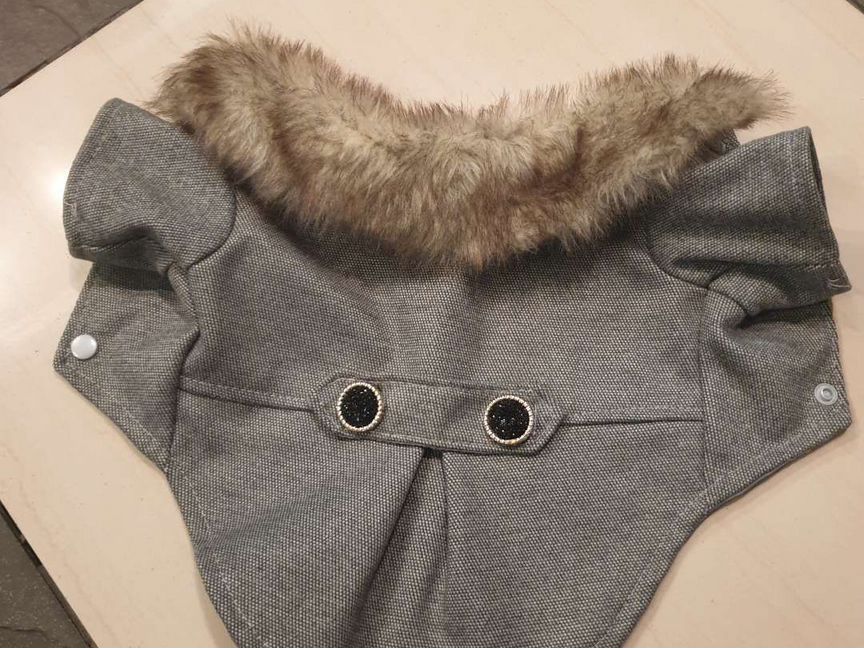 Лёгкое шикарное пальтишко