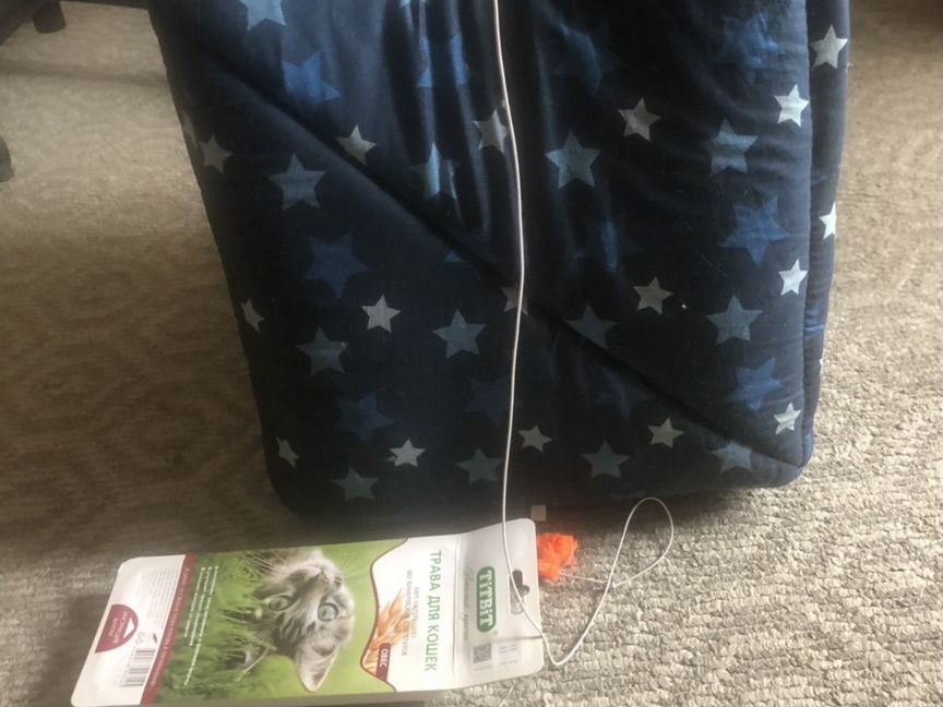 Домик для кошки, кошачья трава и дразнилка