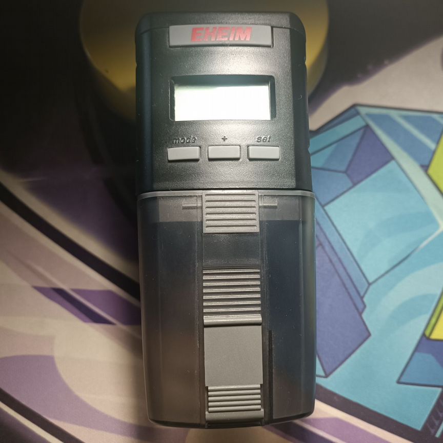 Кормушка для рыб