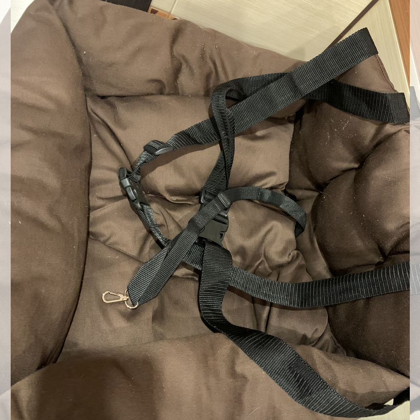 Автокресло для собак в машину