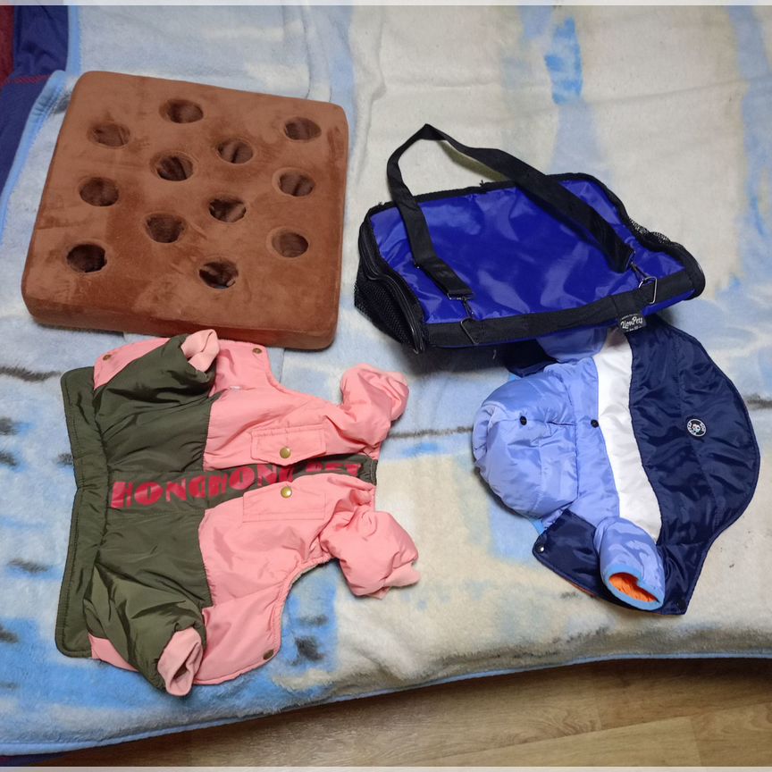 Комбинезон для маленькой собаки