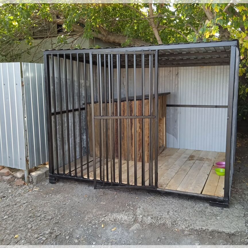 Вольеры для собак с будкой и без