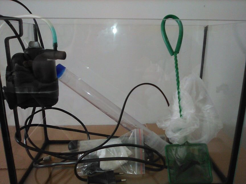 Аквариум и принадлежности для ухода