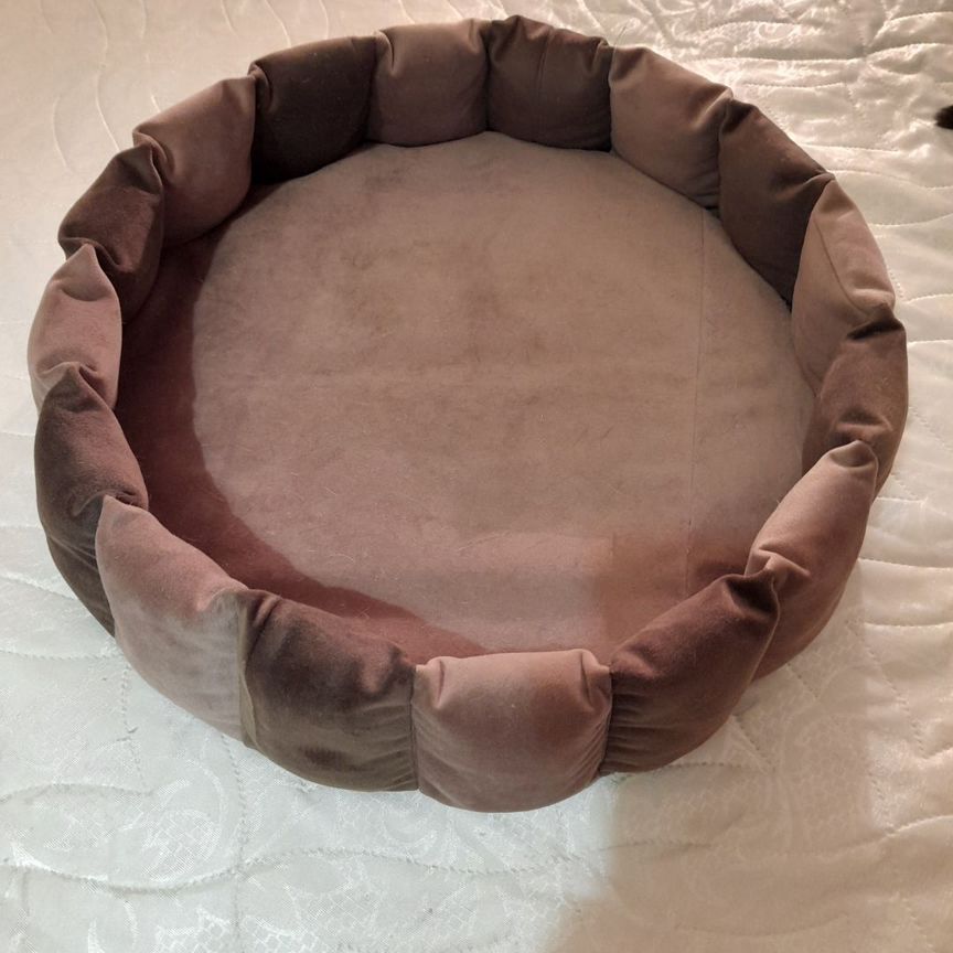 Лежанка для собак и кошек