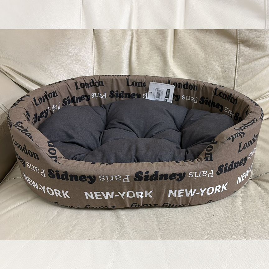 Лежак для кошек и собак новый Ferplast